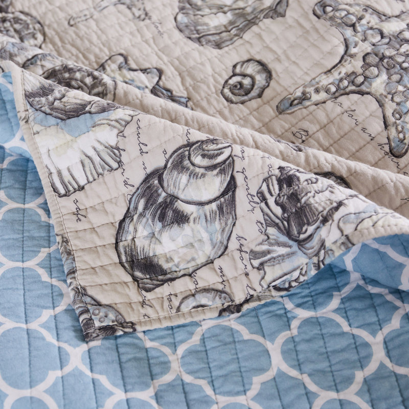 Greenland Home Fashions Cruz Reversible Seashell and Starfish Quilt Set ...