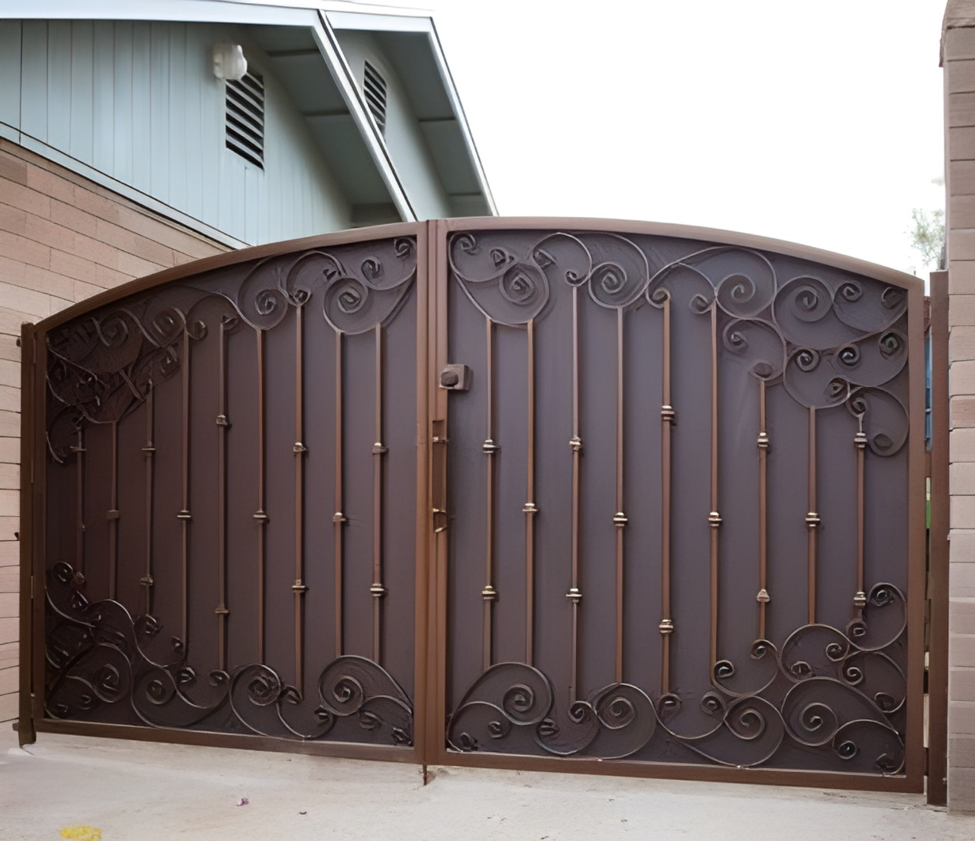 TAIMCO Heavy Duty Block Metal Driveway Gate | Custom Fabrication Spiral ...