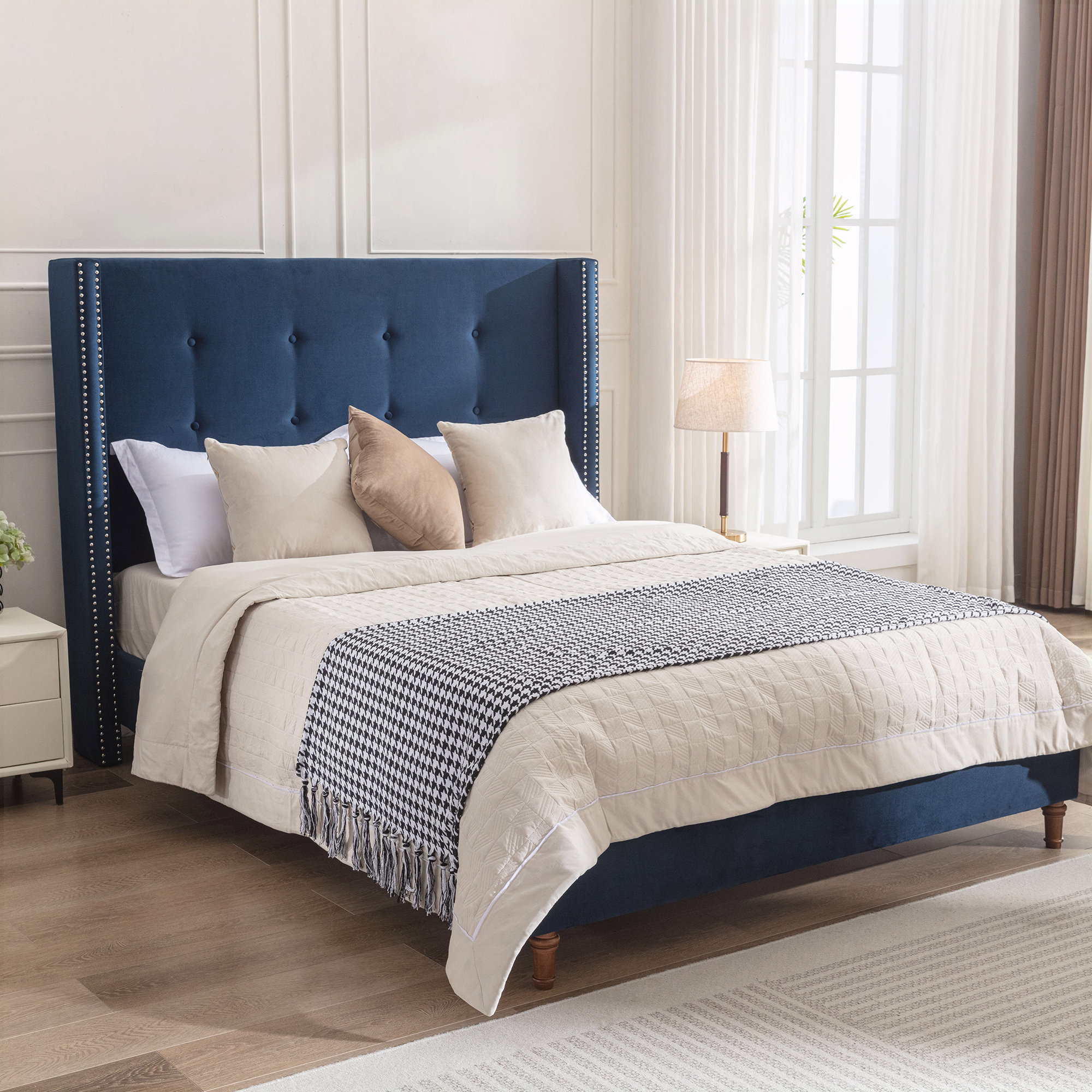 Alcott Hill® Dathel Upholstered Platform Bed | Wayfair