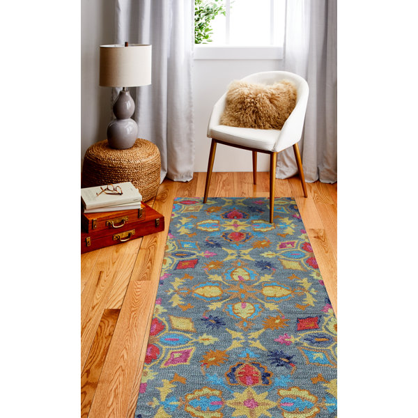 Langley Street Lonnie Wool Floral Rug & Reviews - Wayfair Canada