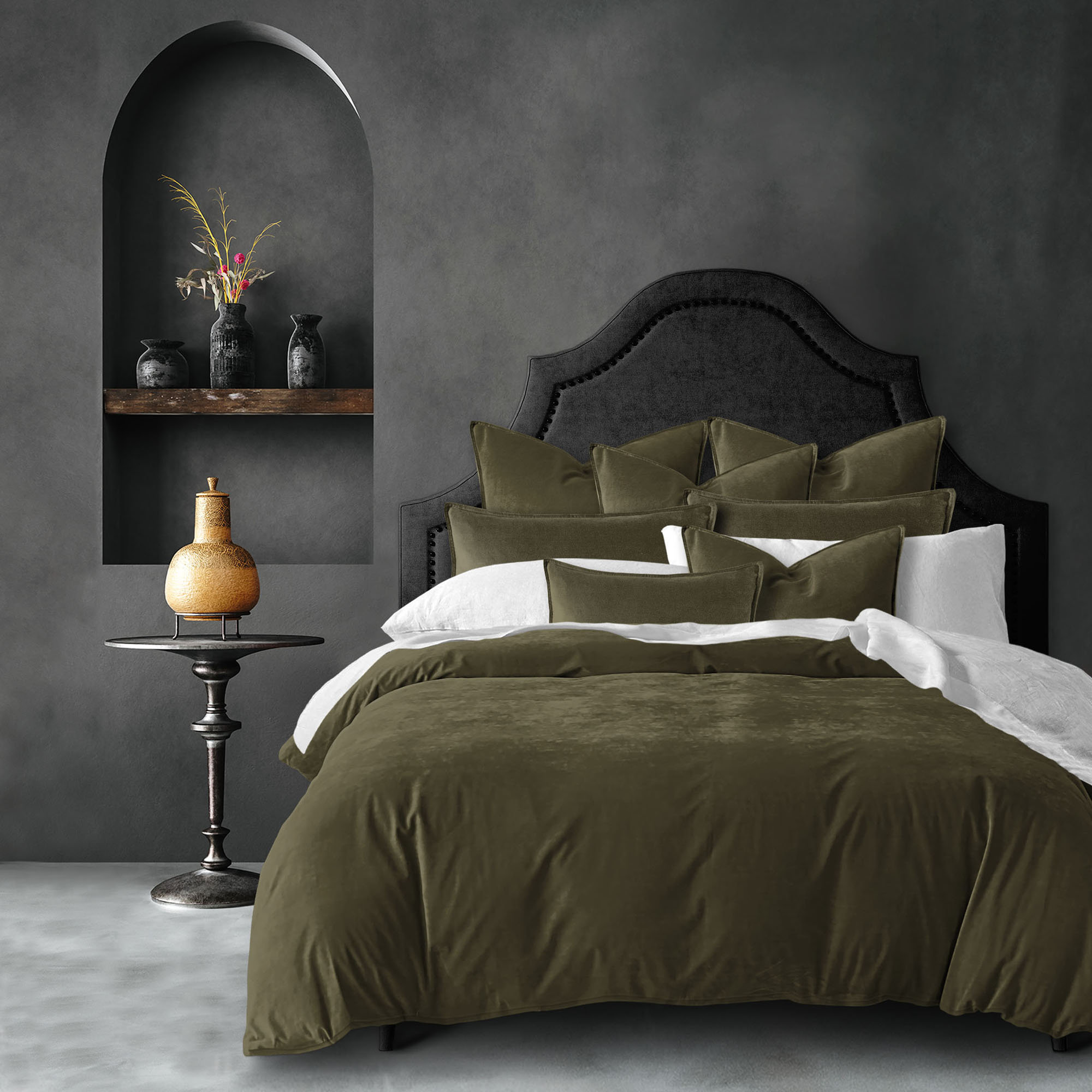 6ix Tailors Fine Linens Cascade Velvet Solid Colour Duvet Cover Set 8 ...