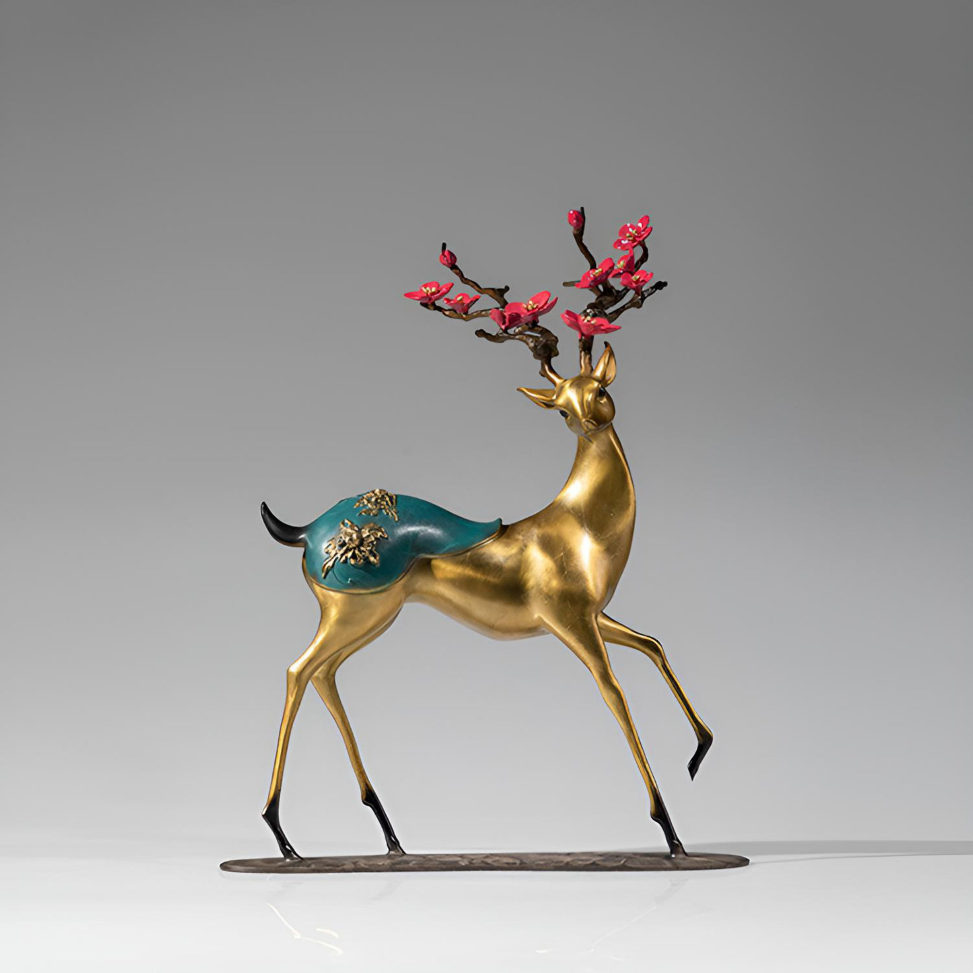 Rosdorf Park "Handcrafted Copper Deer Sculpture – Timeless Artistry For ...
