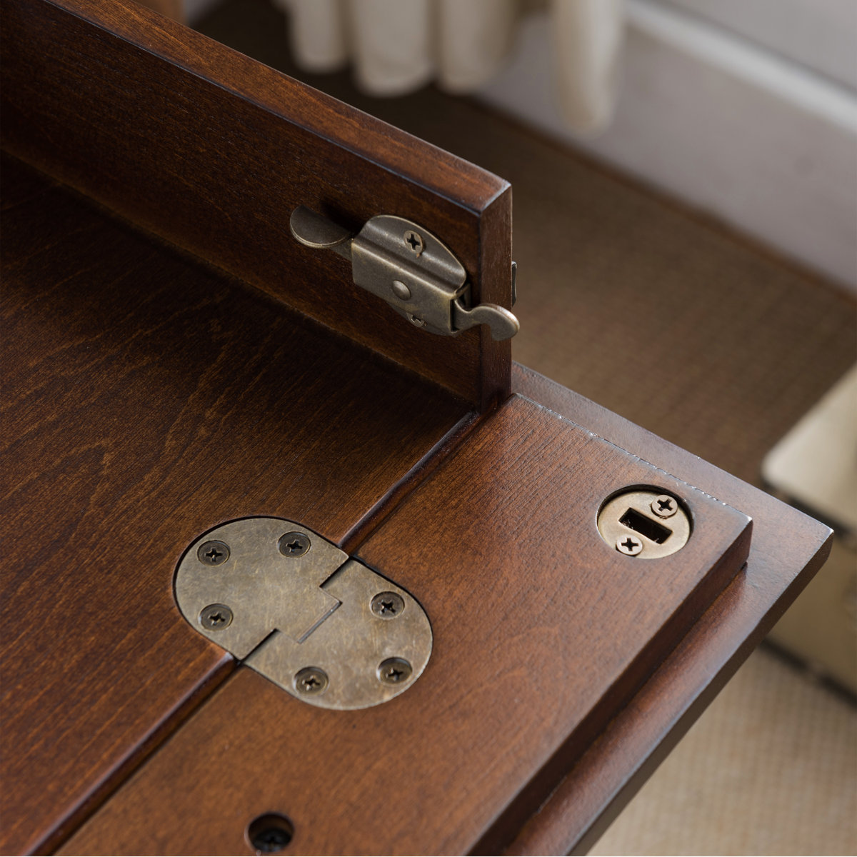 Winston Porter Stratus Solid + Manufactured Wood Laptop/Writing Desk ...