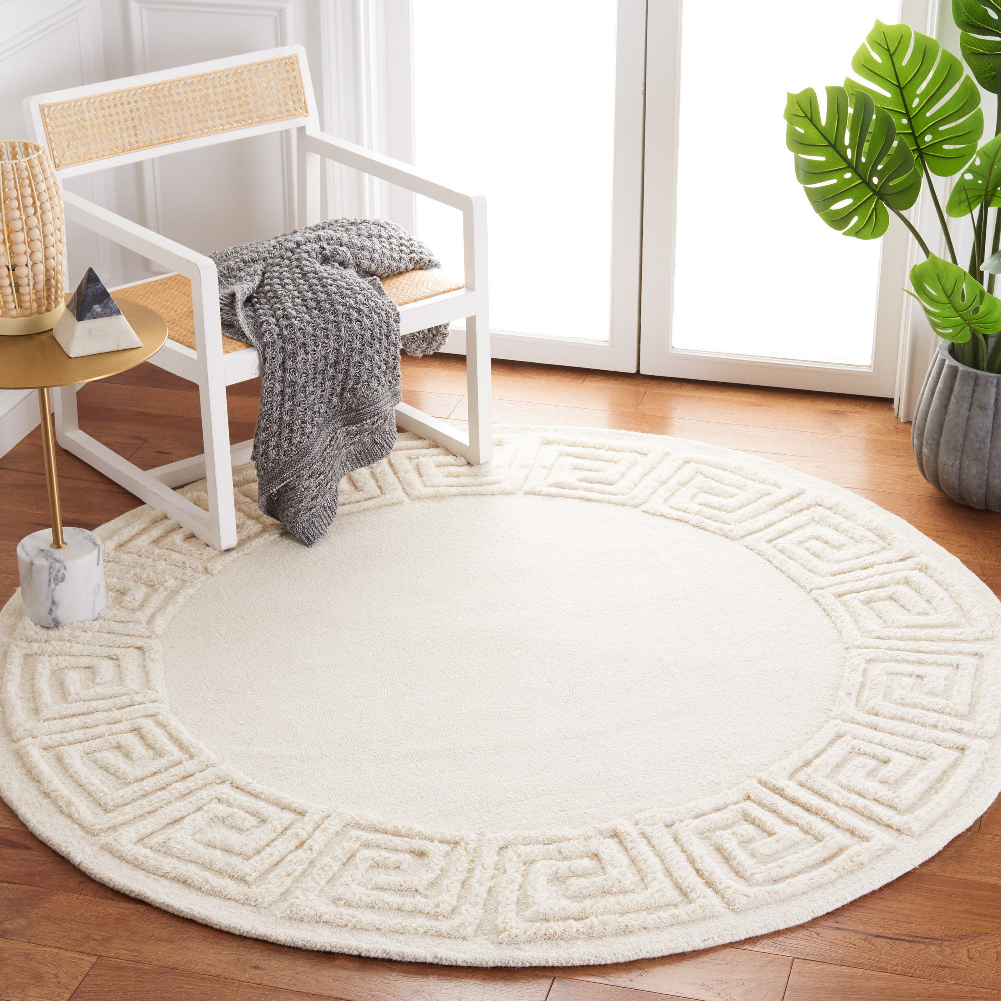 Mercer41 Dreshon Hand Tufted Wool/Cotton Greek Key Border Rug in Ivory ...