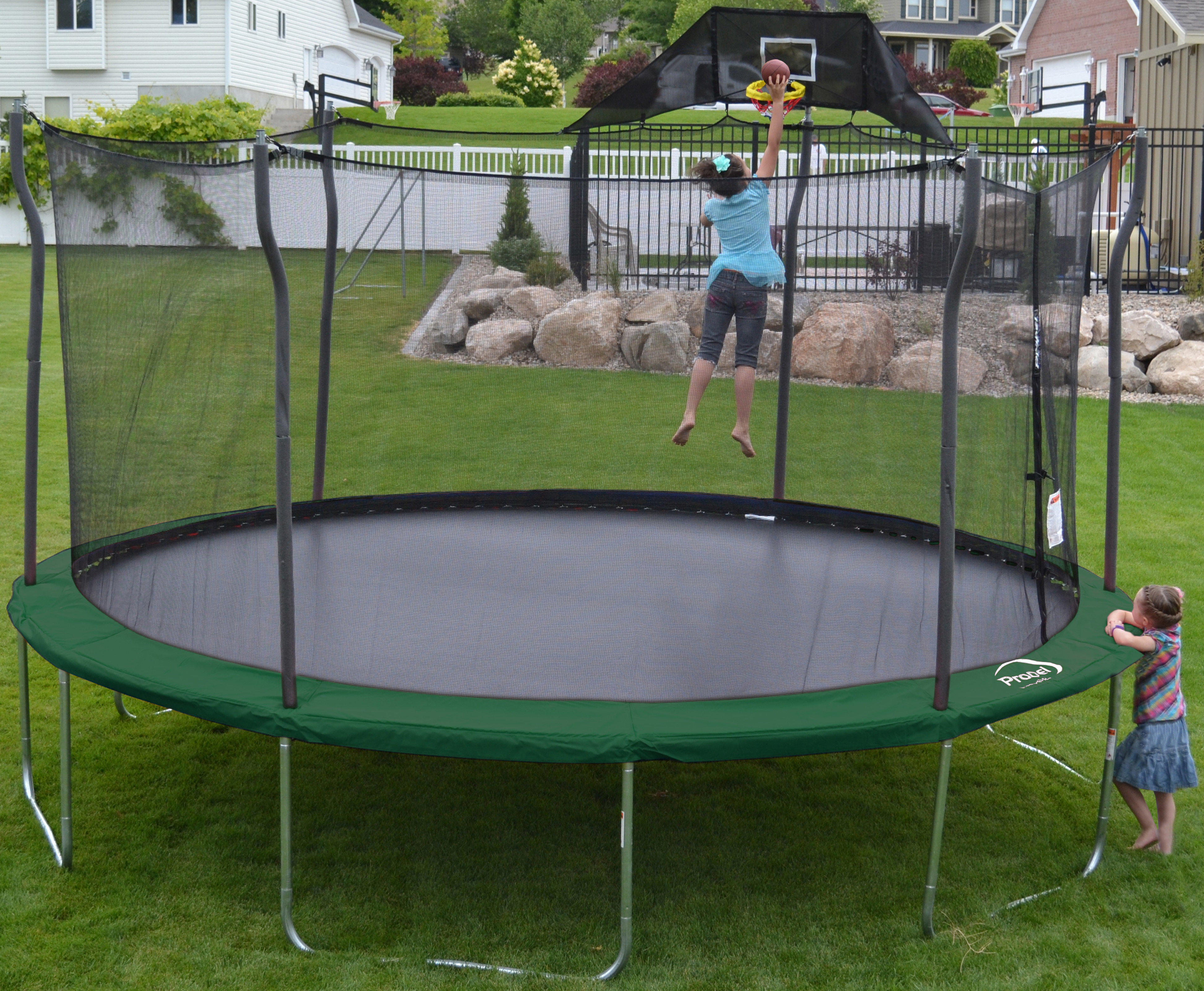 Propel Trampolines Propel 15' Trampoline with Safety Enclosure ...