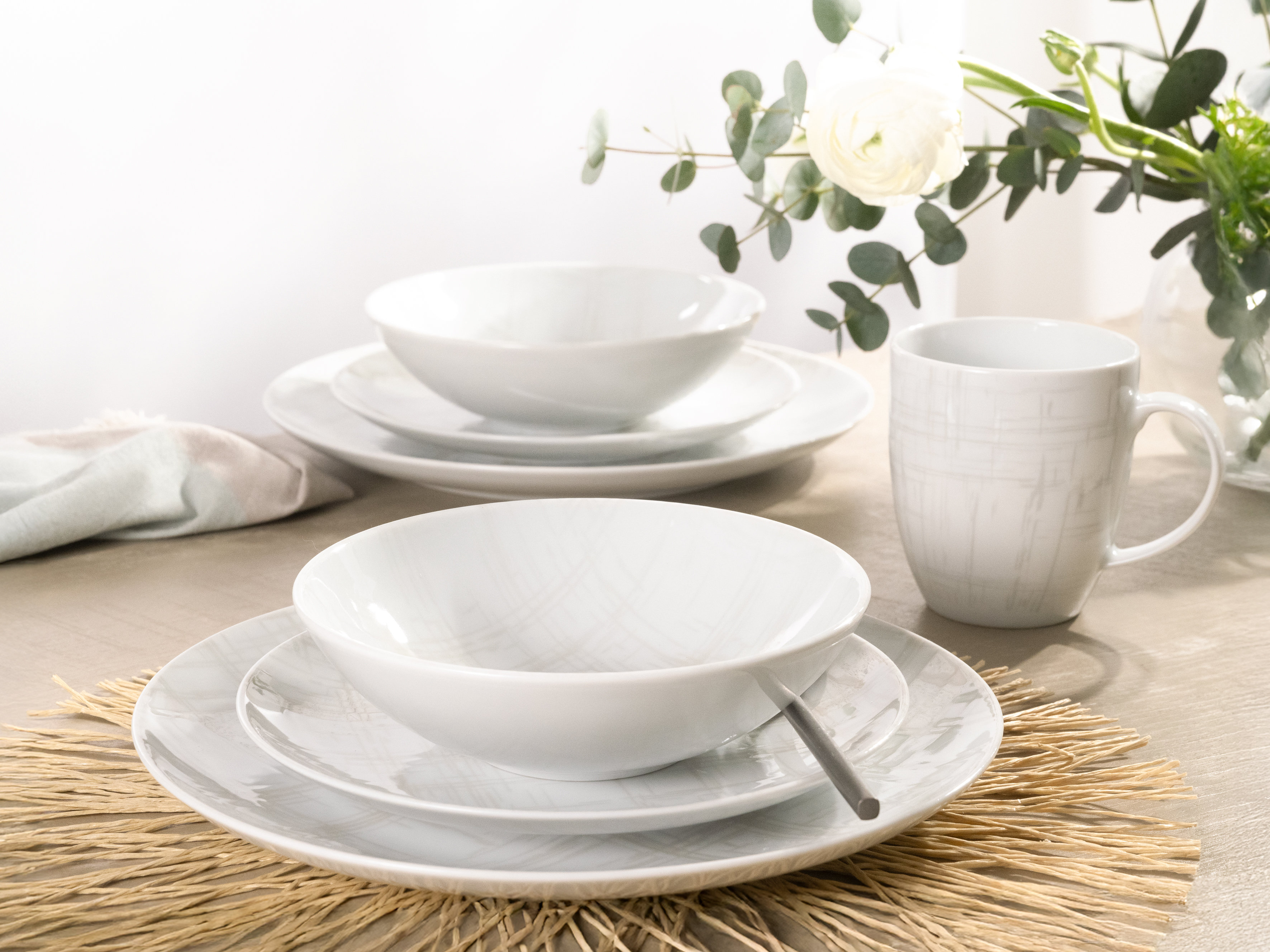 Creatable Shabby Elegance 32 Piece Porcelain Dinnerware Set - Service for 8 | Wayfair.ie