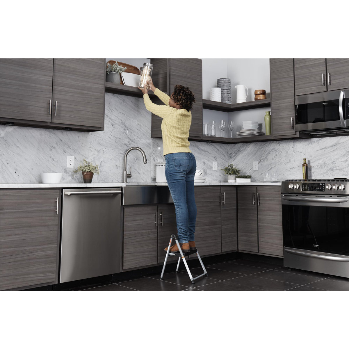 COSCO 1-Step Steel Step Stool with 200 lb. Load Capacity & Reviews ...