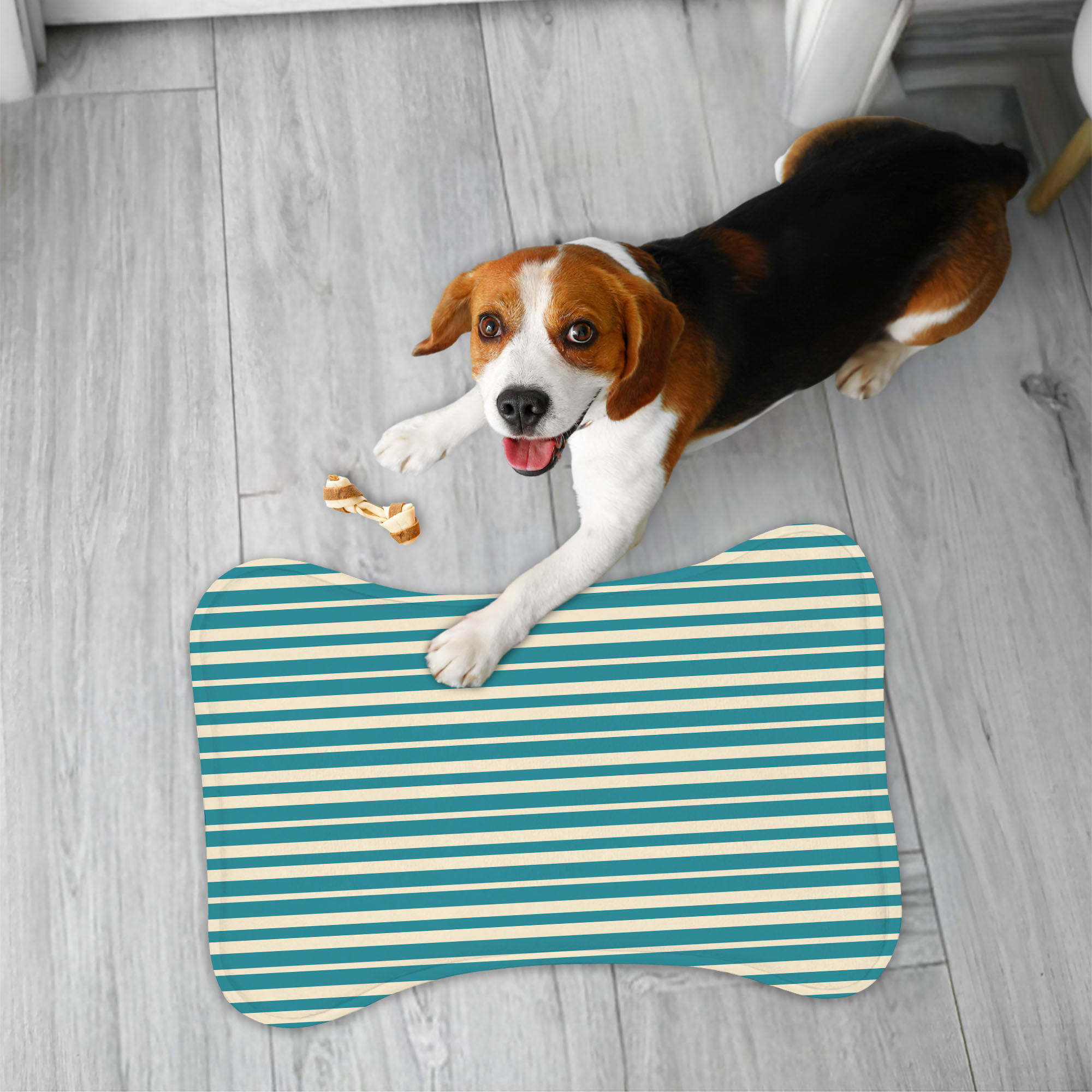 MentionedYou Blue Stripes Retro Chic - 1 Piece Bone Shape Feeding Mat ...