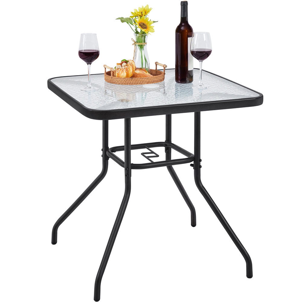 Wrought Studio Table basse d'extérieur carrée bistro avec trou pour ...