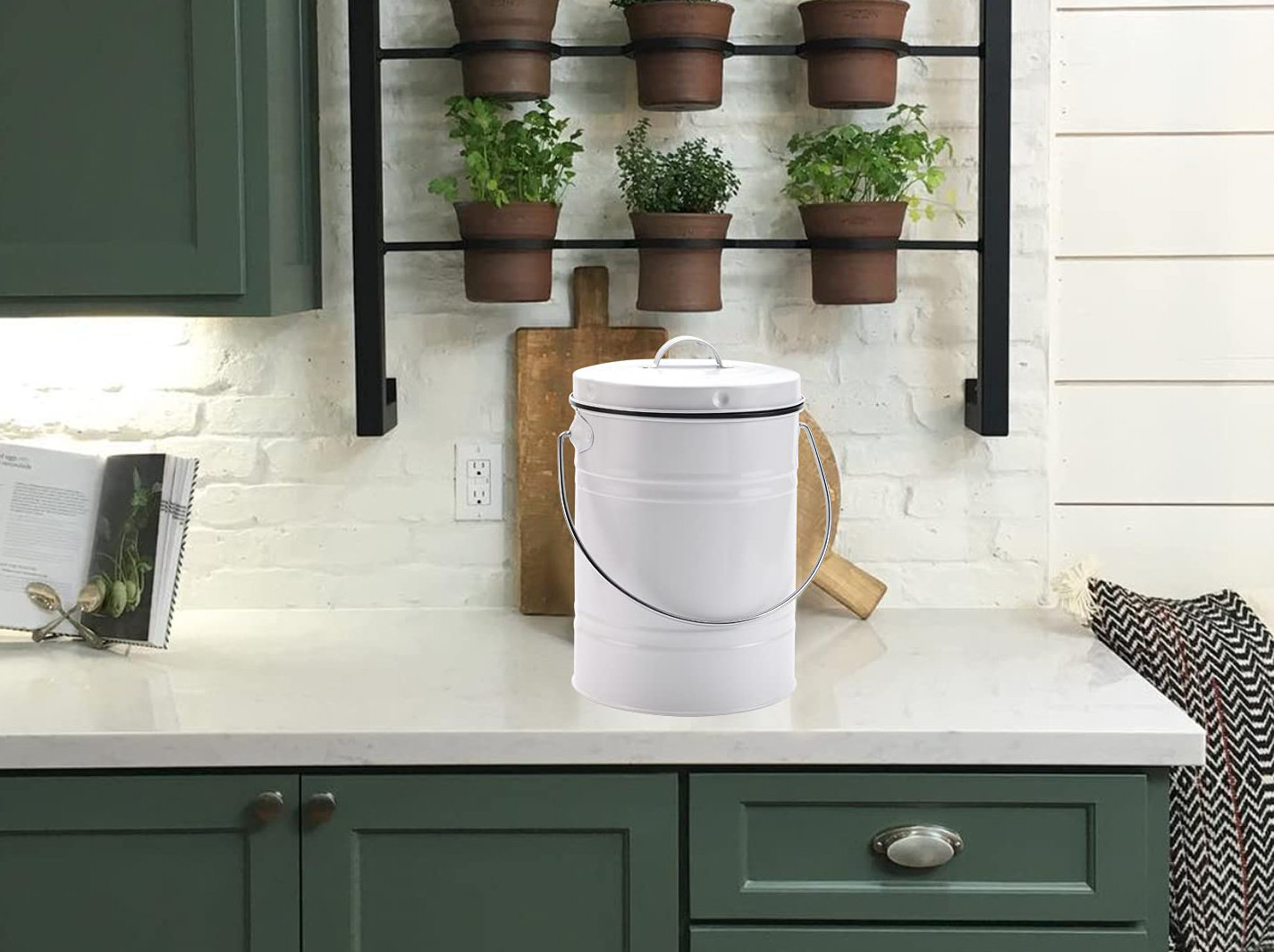 YIXIAOSHANGMAO Countertop Compost Bin, Small Metal, Indoor Kitchen Airtight With Lid, 1 Gallon ...