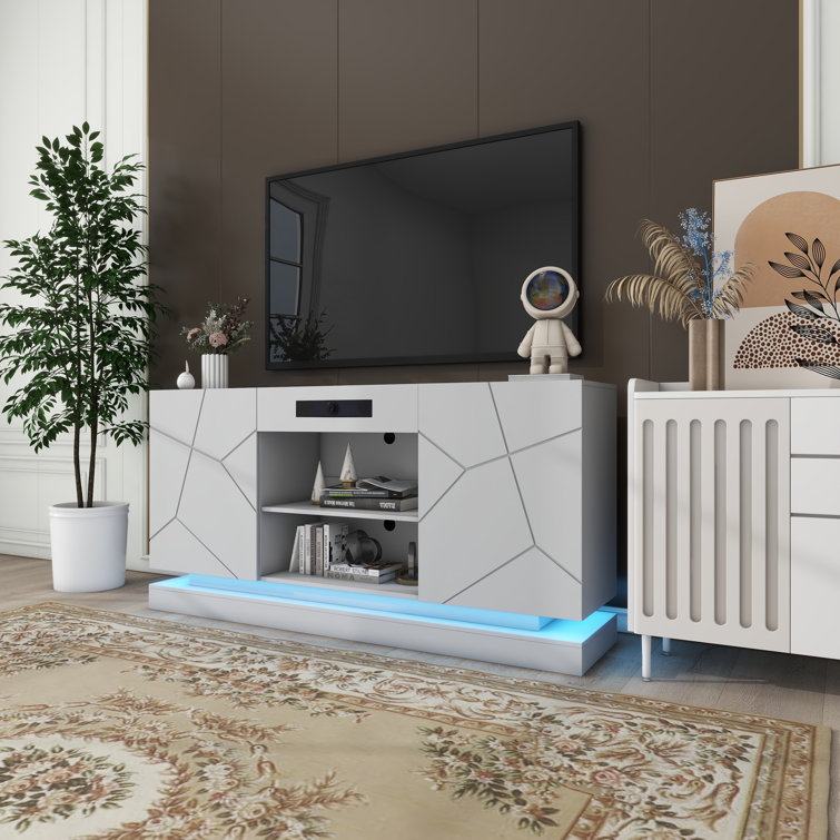 Mikaeli TV Stand
