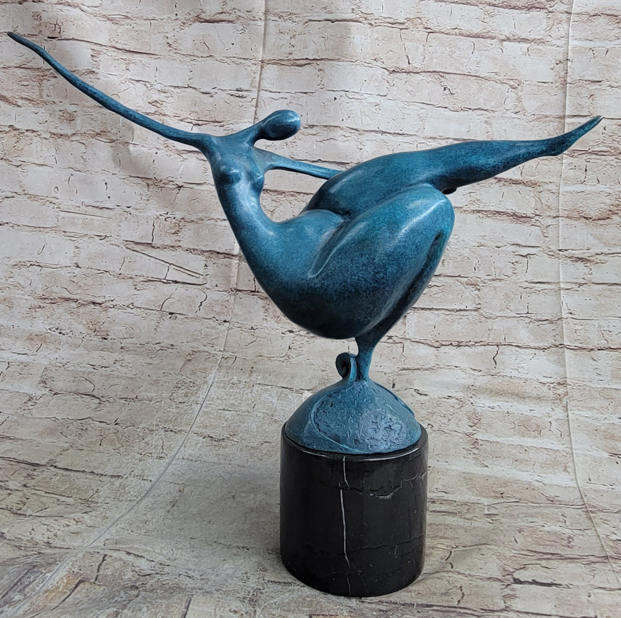 Red Barrel Studio® Yovan Abstract Curvy BBW Female Bronze Figure Modern ...