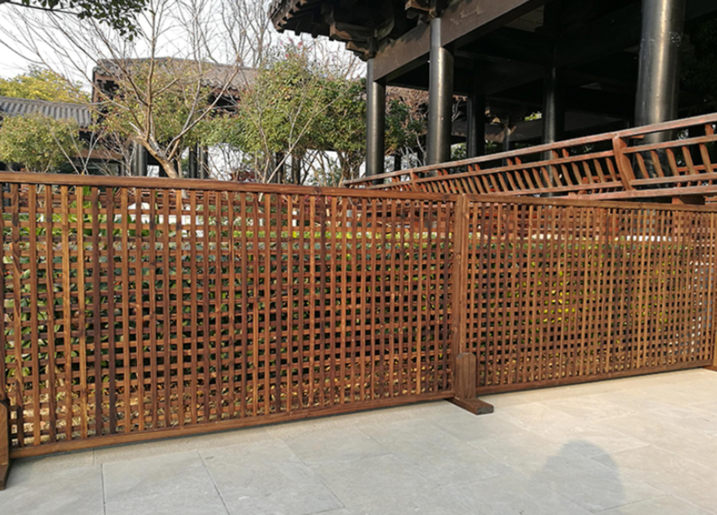 Porpora 6 ft. H x 3 ft. W Wood Privacy Screen/Trellis with Legs ...