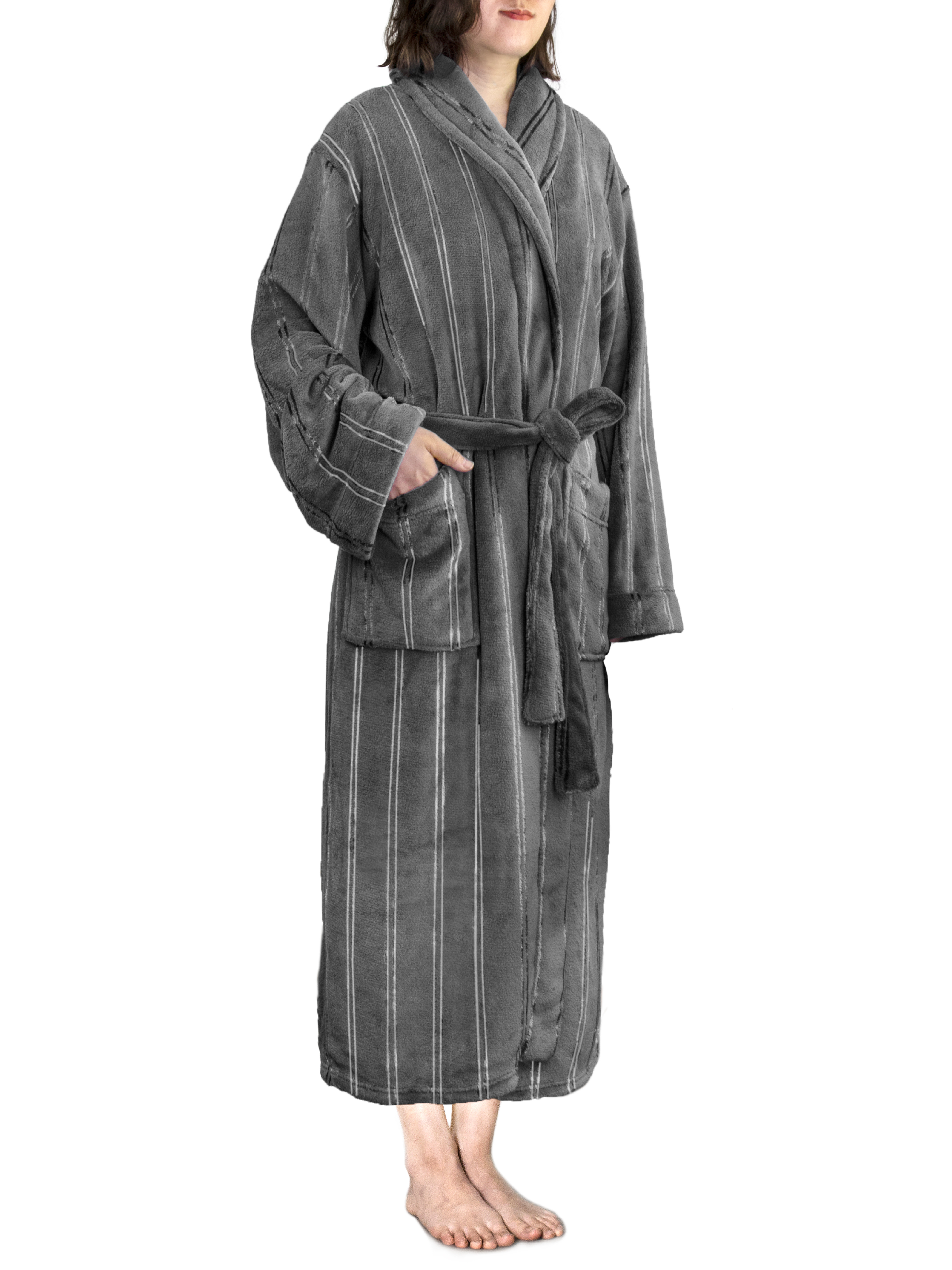 Everly Quinn Fleece Female Mid-Calf Bathrobe with Pockets - Wayfair Canada