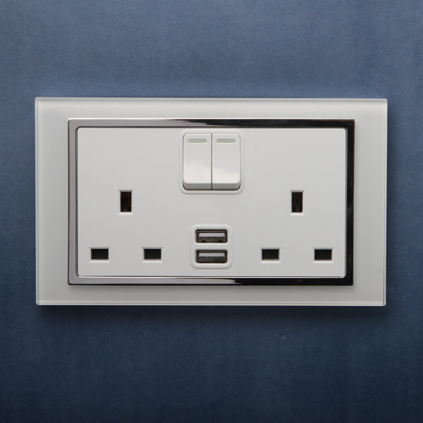 Retrotouch Crystal CT 2.1A USB & 13A DP Double Plug Socket With Switch ...