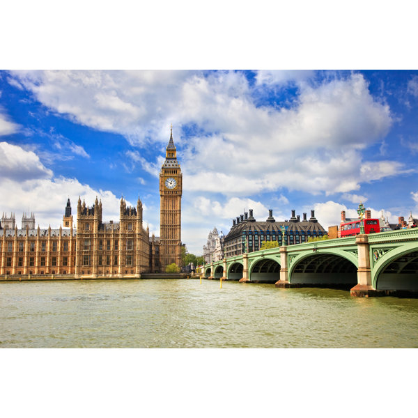 Hokku Designs Clancie London On Canvas by Sborisov Photograph | Wayfair