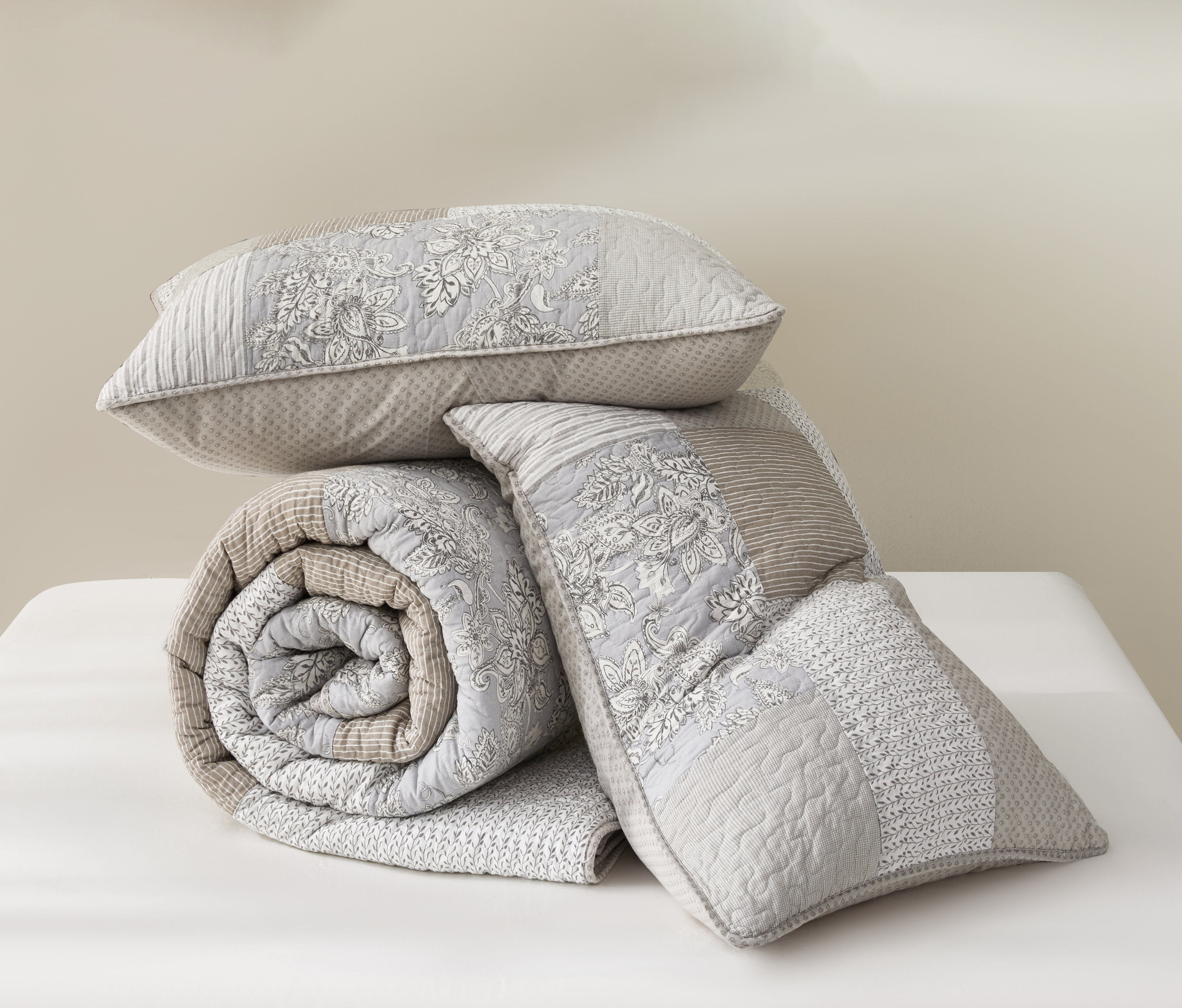 Chezmoi Collection Quinn Cotton Patchwork Reversible Quilt Set ...