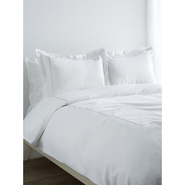 Birch Lane™ Benin Reversible Traditional Duvet Cover Set & Reviews ...