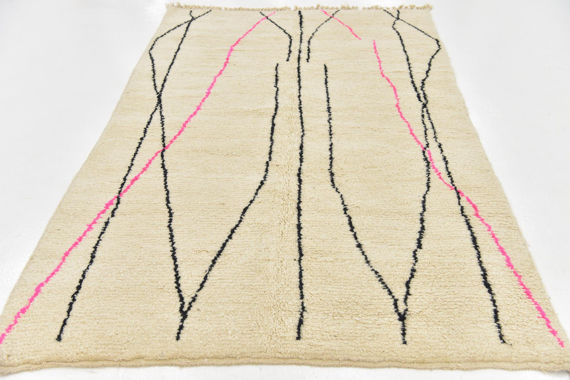 Isabelline Iraheta Ivory Rug | Wayfair