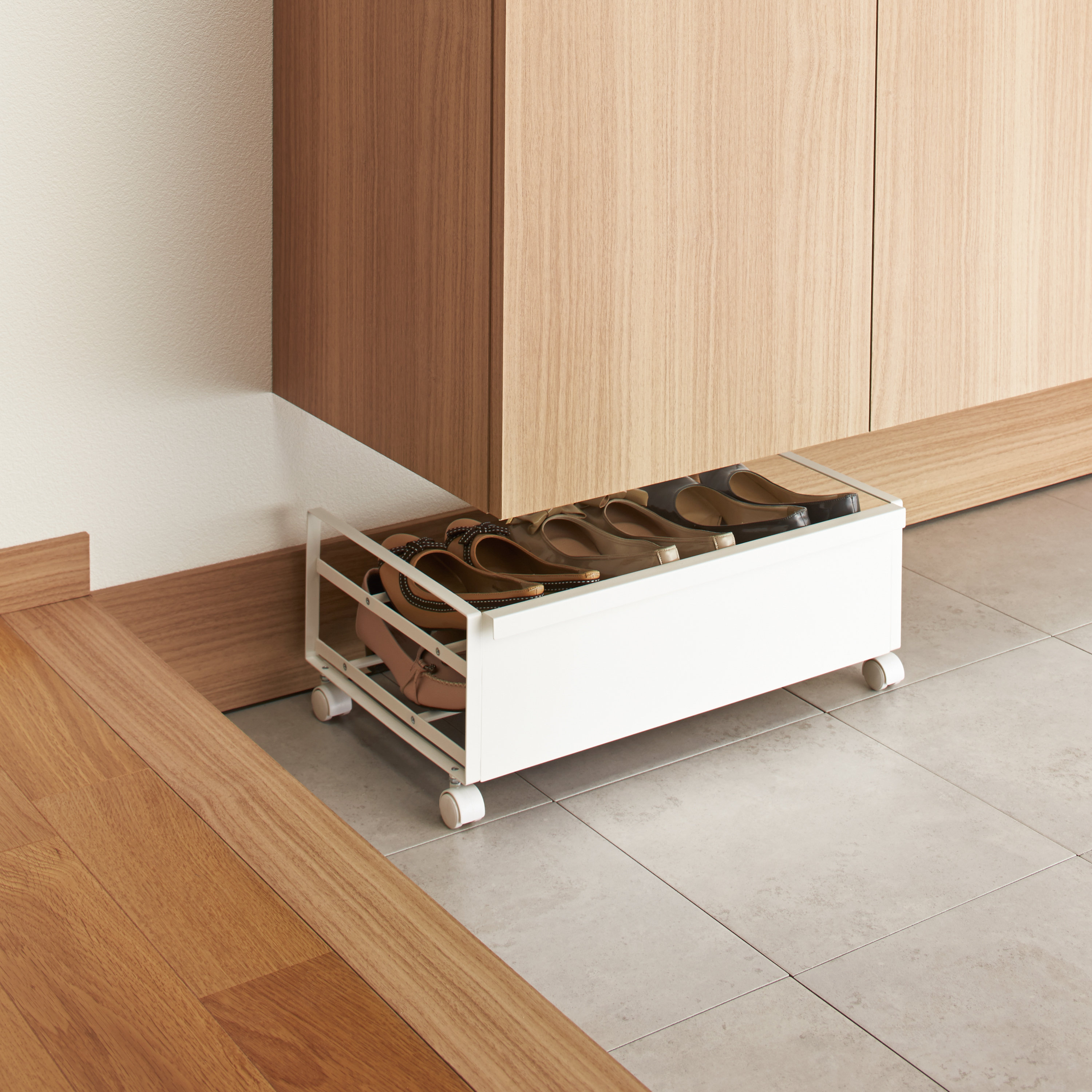 Yamazaki Home Rolling Shoe Rack, Steel, Holds 4 shoes, 6 heels, Wheels ...