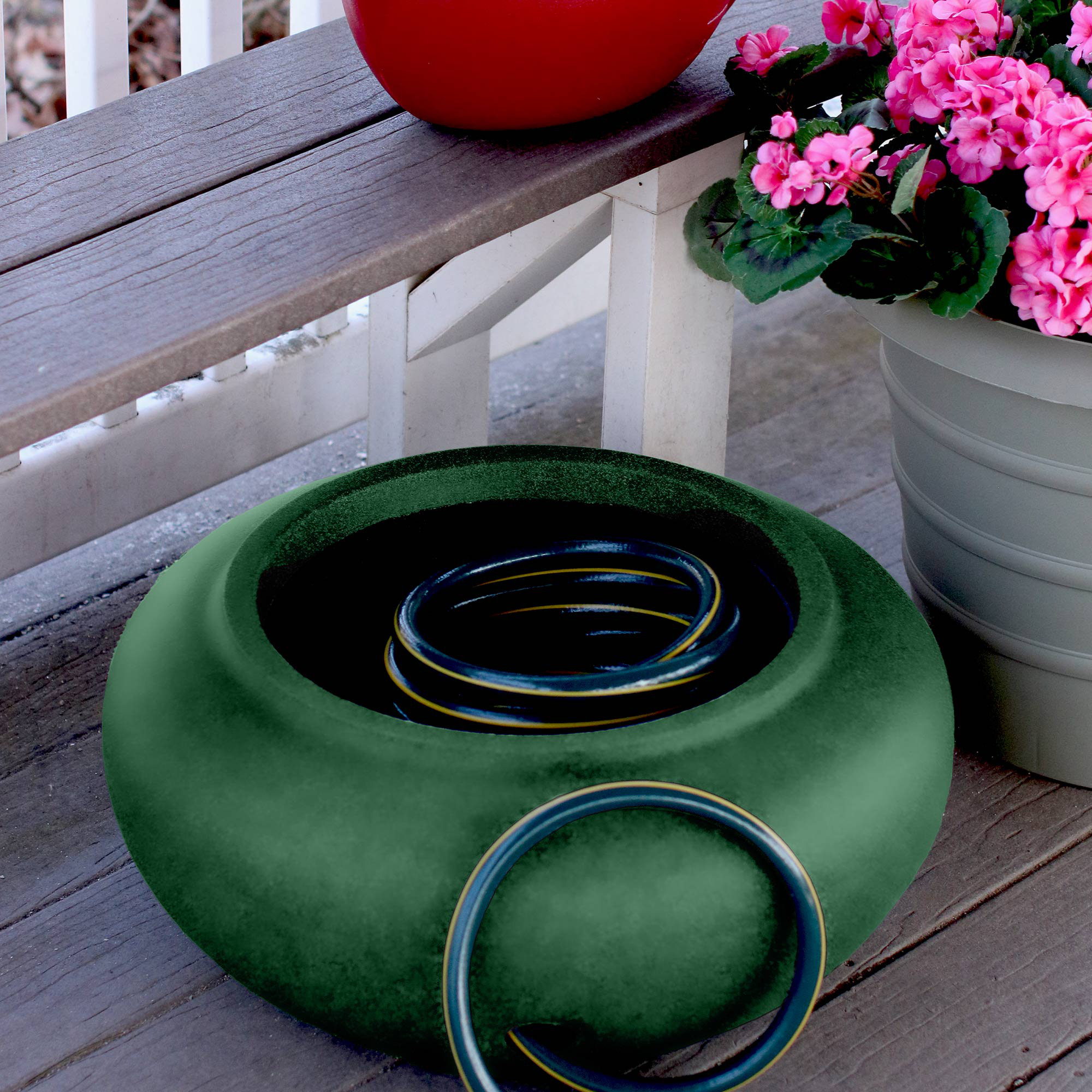 The HC Companies 21 Inch Garden Hose Holder Pot for 75 to 100 Ft Hoses ...