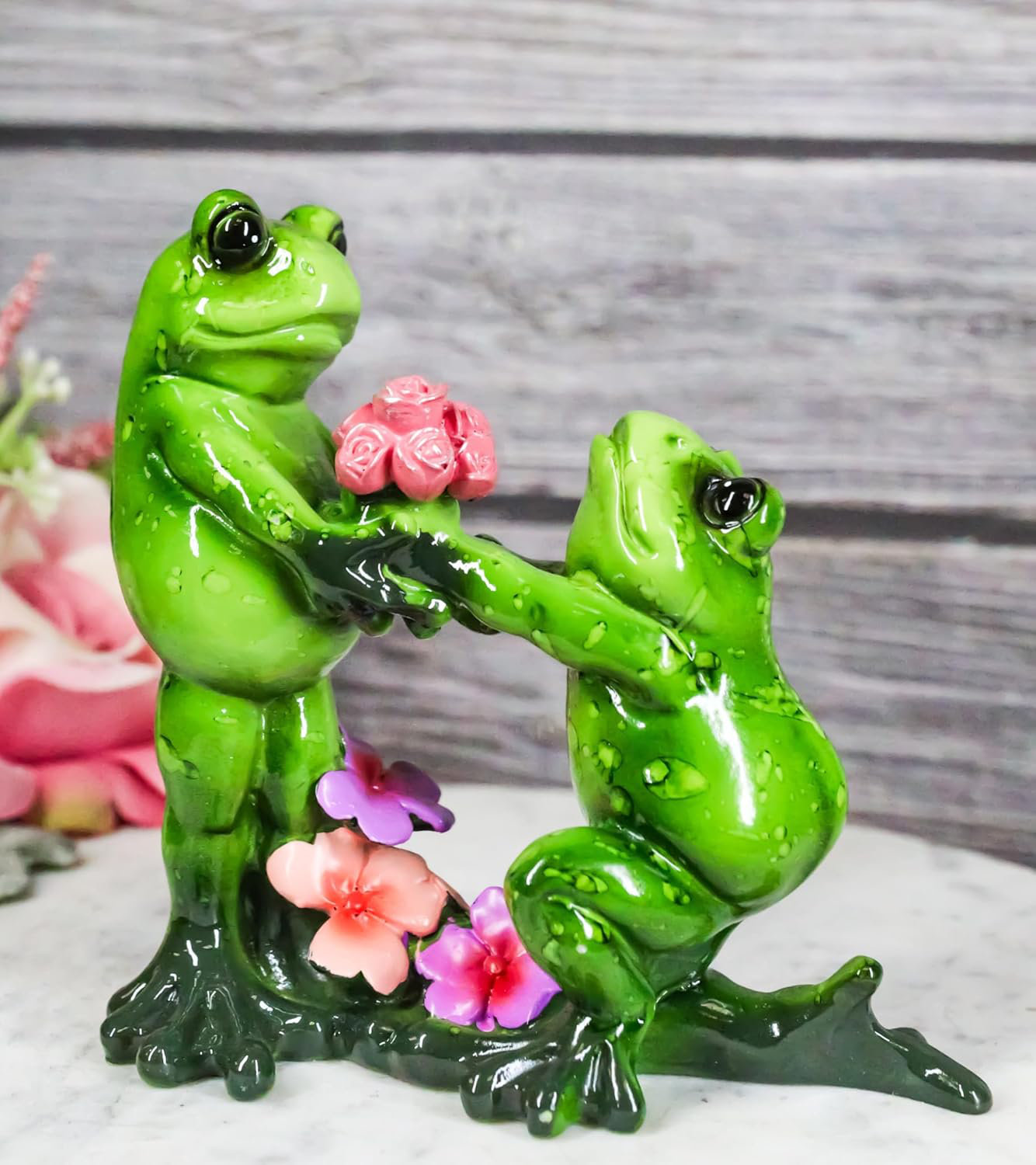 Trinx The Proposal Toad Frog Kneeling Before Mate With Bouquet Of Roses ...