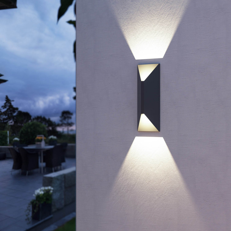 Bazz Luvia Aluminum LED Wall Light & Reviews | Wayfair