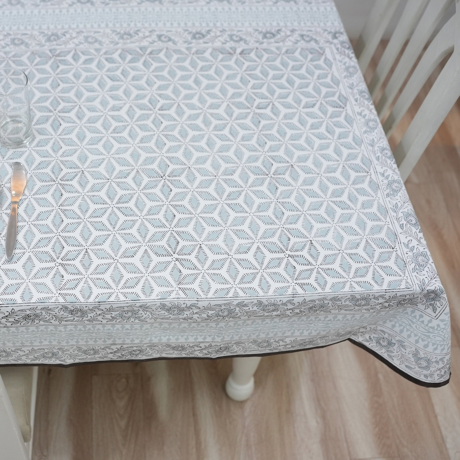 Dakota Fields 72X140 Geometric Block Print Table Cover – Grey & White ...
