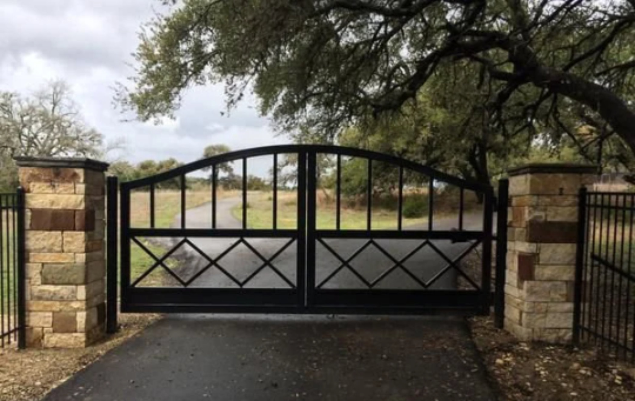 TAIMCO Classical Design Driveway Gate | Custom Fabrication | Heavy Duty ...