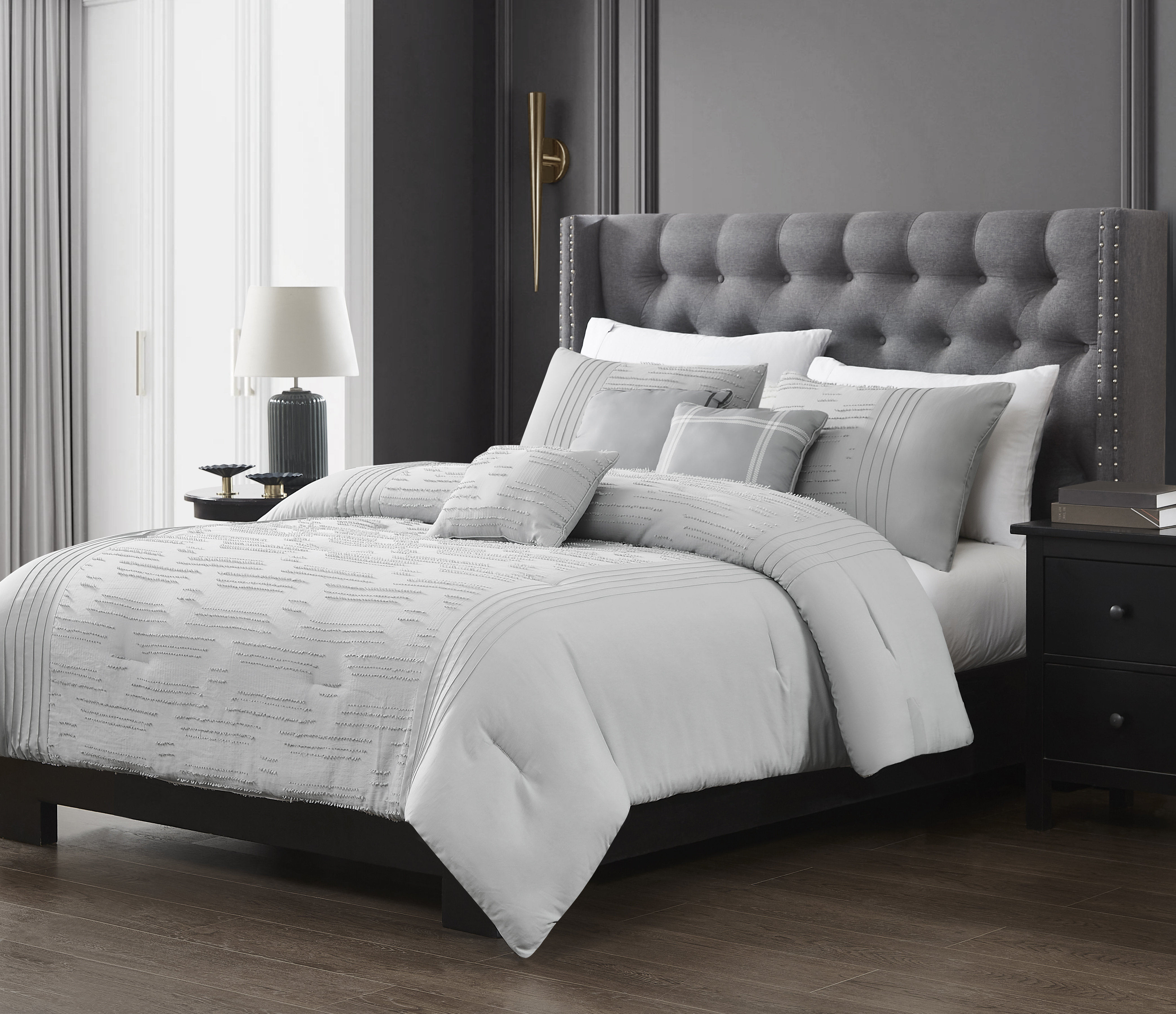 RT Designer's Collection Dash Hotel Styles Comforter Set with ...