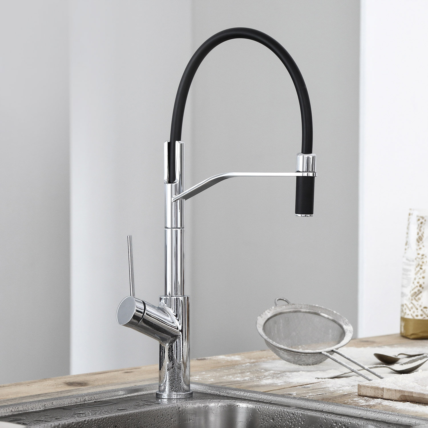 Maestro Bath Viva Pro Mono Pull Out Single Handle Kitchen Faucet with ...
