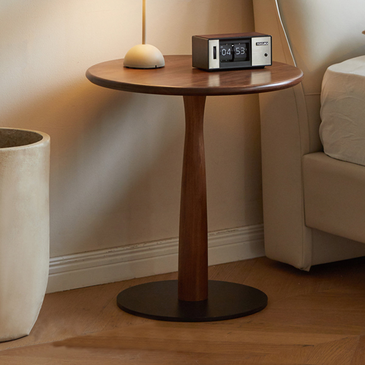 Stylistics Savvy 21.26" Brown Round Solid Wood End Tables - Wayfair Canada