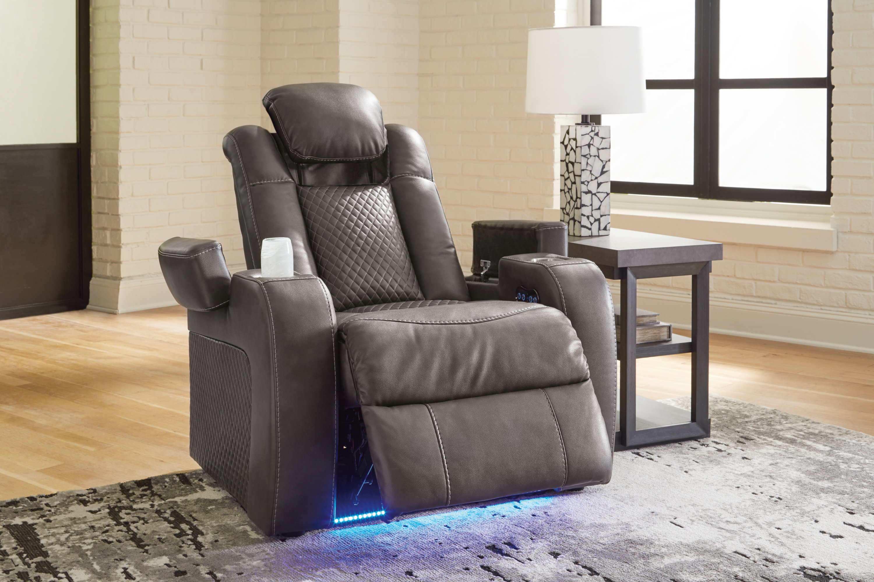 Wrought Studio™ Bemnet Power Recliner - Wayfair Canada