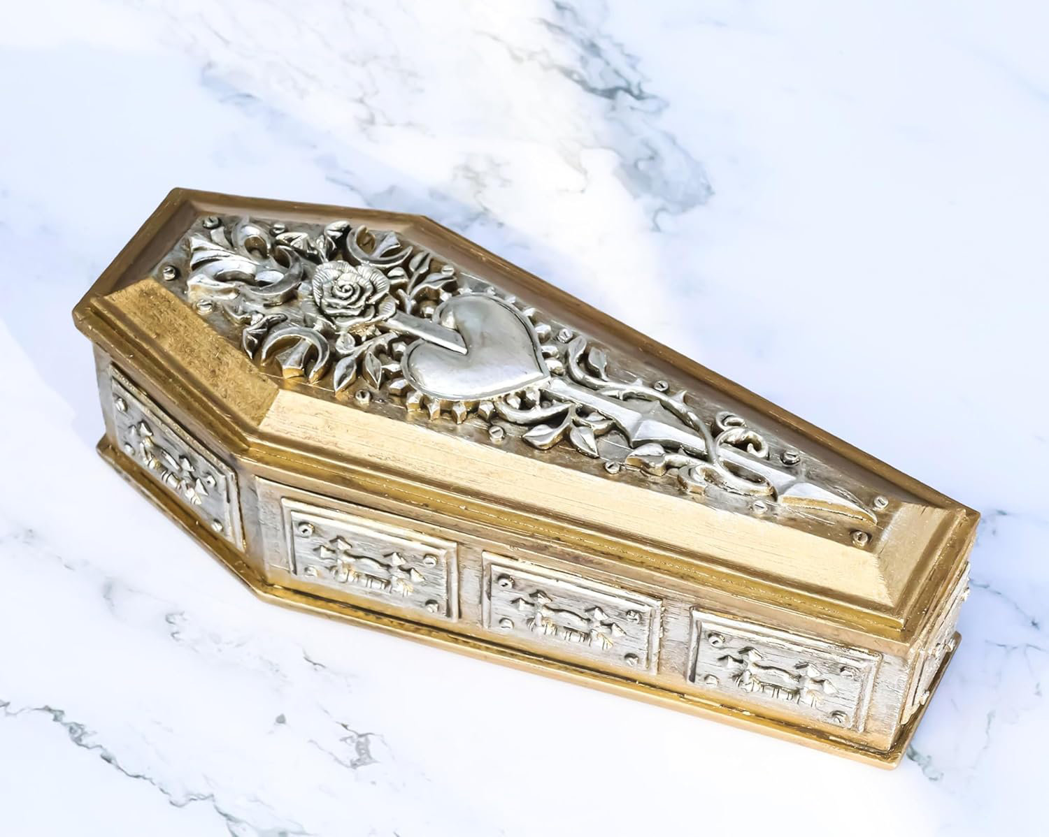 Trinx Jatava Vampire Dracula Nosferatu Figurine With Bat Moon Sword ...