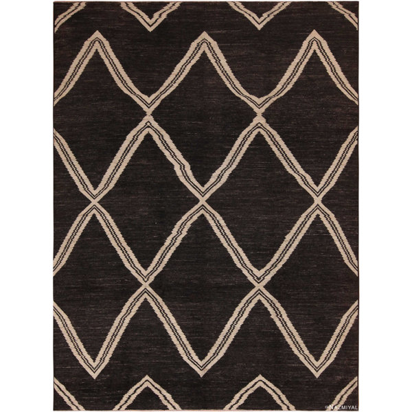 Nazmiyal Collection One-of-a-Kind Diamond Design Black/White Modern ...