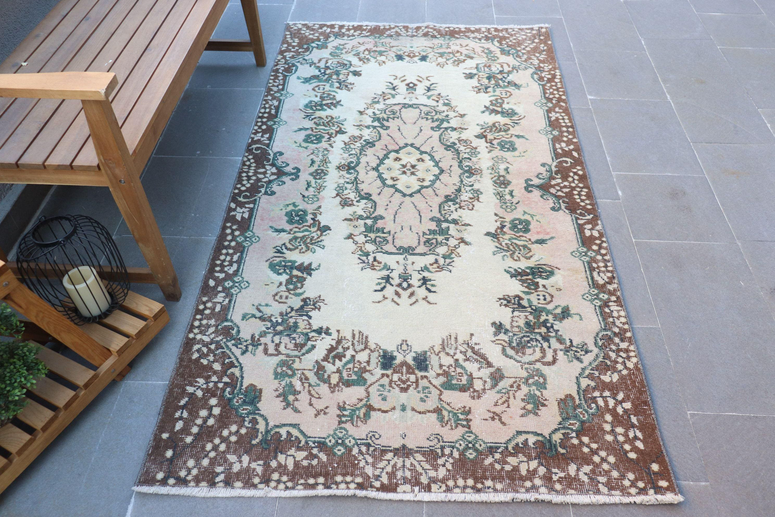 Bungalow Rose Tapis turc Anatolian - Style marocain brun rétro idéal ...