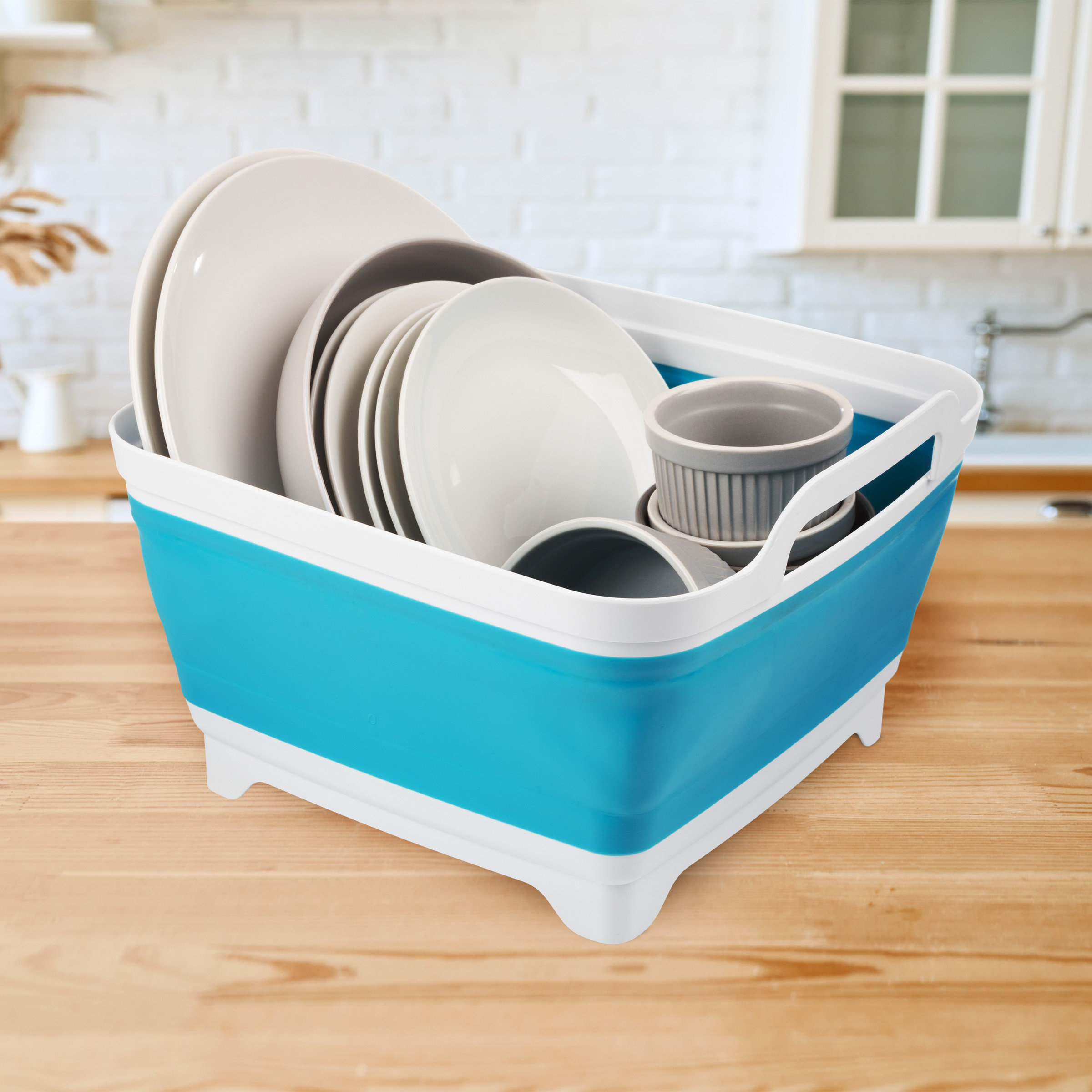 Wakeman Outdoors 9L Collapsible Wash Basin with Drain for Camping ...