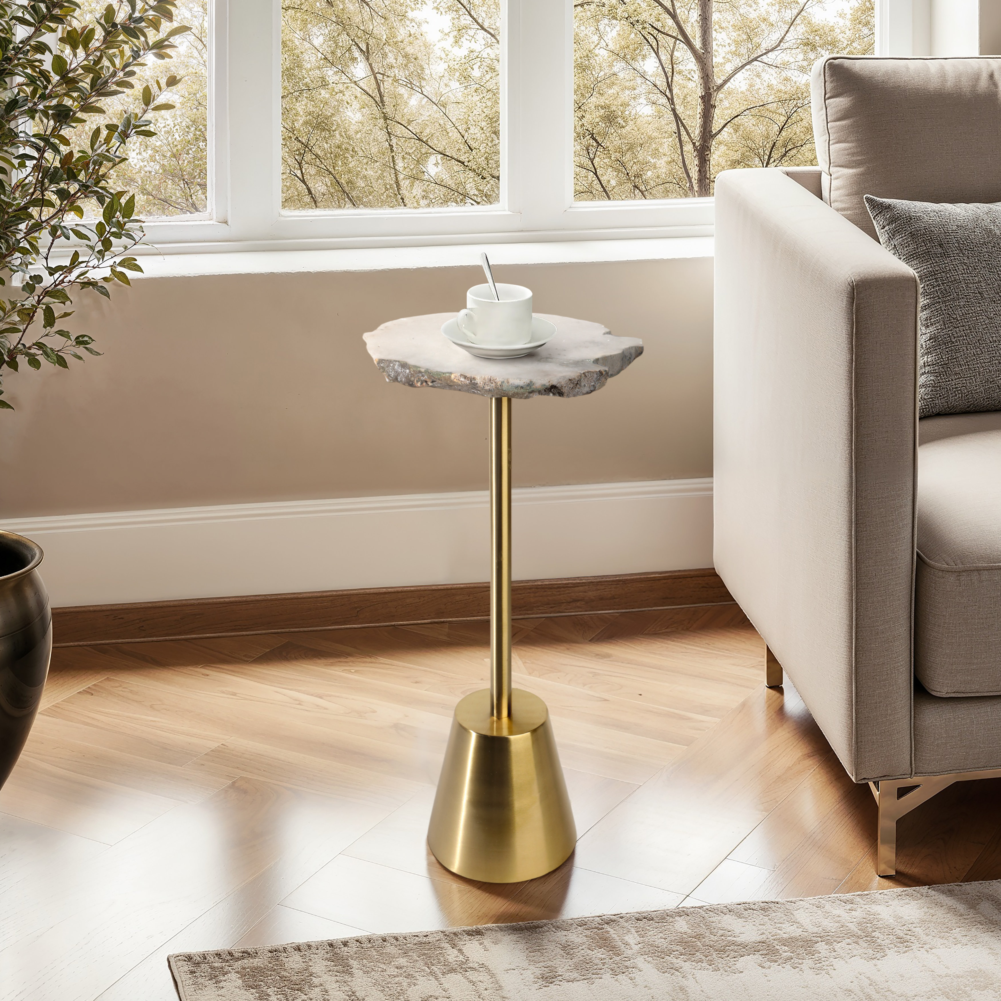 Mercer41 Sagebrook Home 23" Reykur Short Raw Agate Table, White/Gold ...