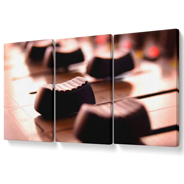 Brayden Studio 1200W Digital Mixer - 3 Piece Wrapped Canvas Art Prints ...