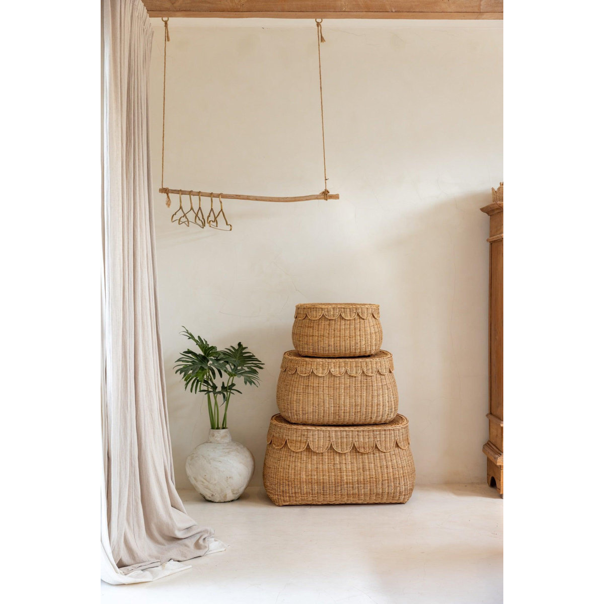 Zaara's Market 3 Piece Scallop Rattan Basket Set (Small, Medium, Large ...