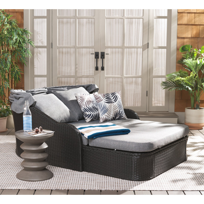 Wade Logan® Caydie 80.31'' Wide Outdoor Curved Patio Daybed with ...
