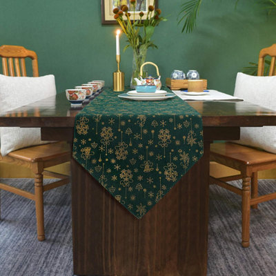 green dining room table runner