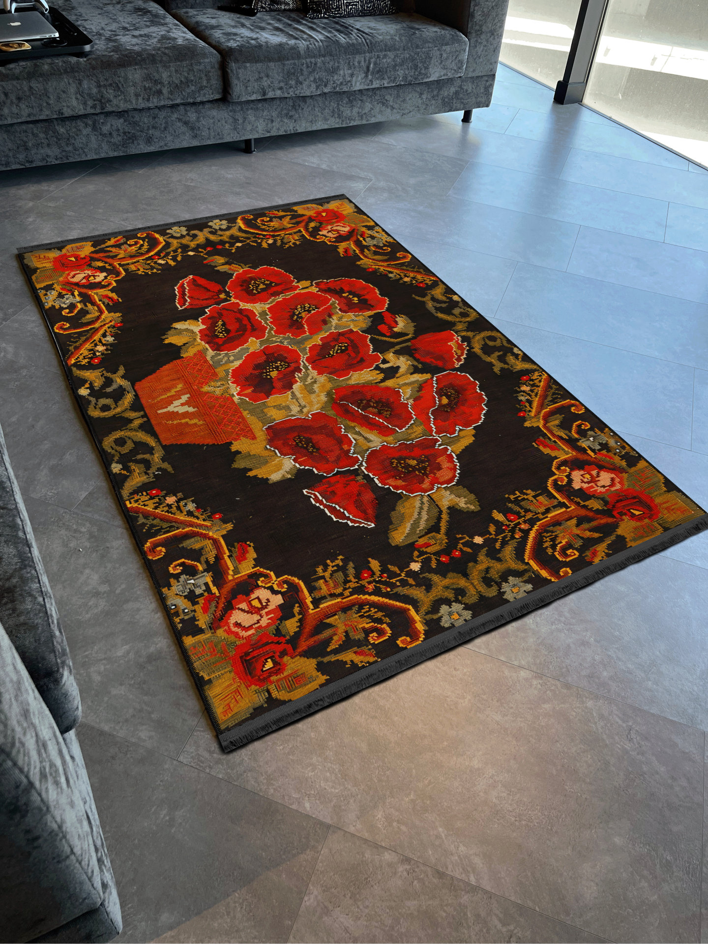 METG HOME Black-Yellow Themed Floral and Rose Patterned Fringed Modern ...