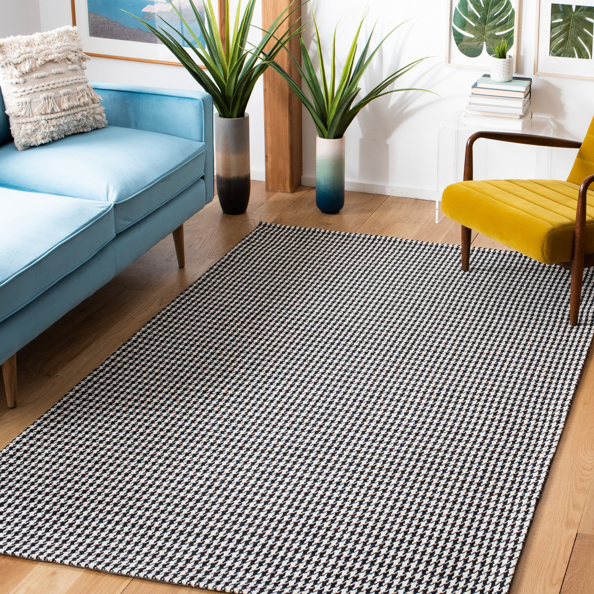 Loon Peak Nelya Houndstooth Handmade Handwoven Wool Black/Ivory Area ...