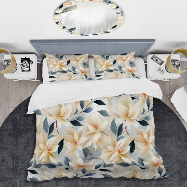 DesignArt Elegant Ivory Floral Pattern I Floral Duvet Cover Set ...