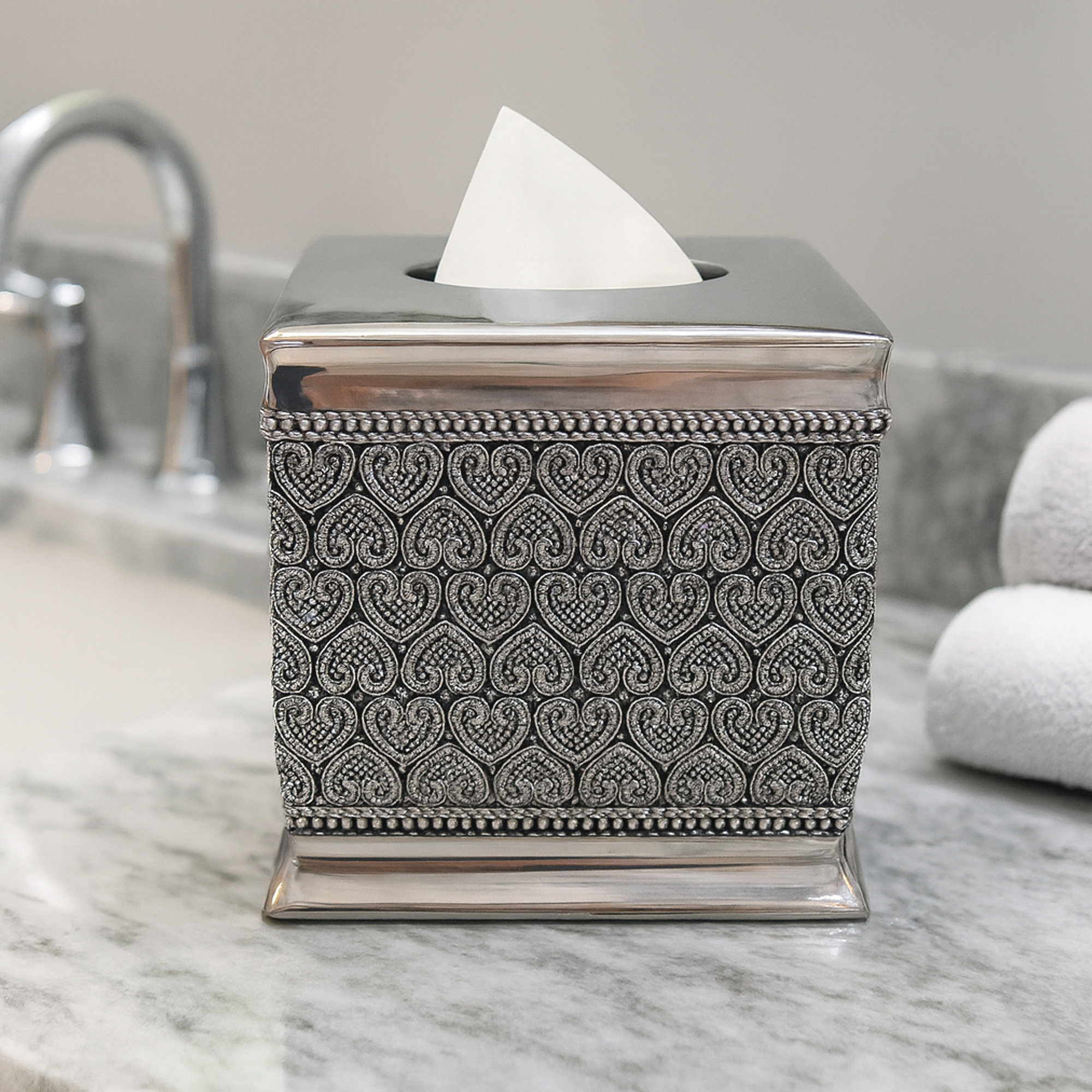 Tatara Group Beaded Heart Beaded Heart Boutique Tissue Box Cover ...