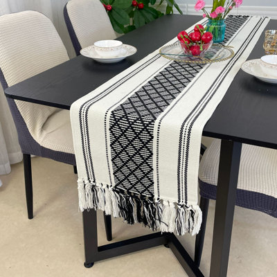 woven table cover