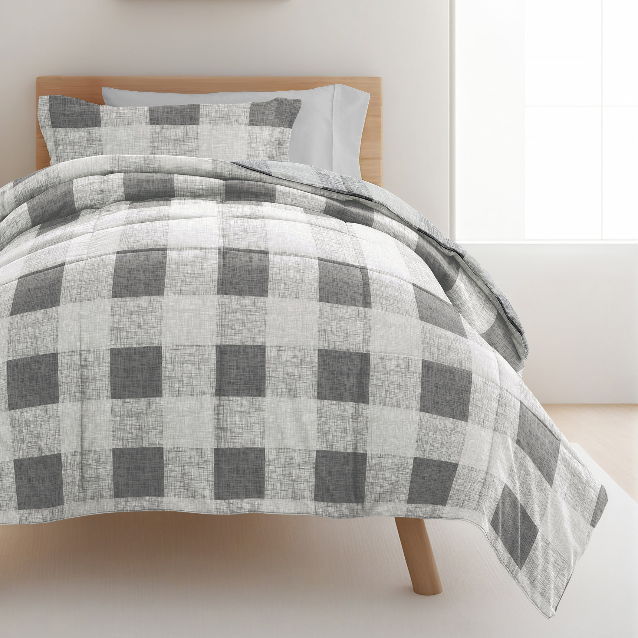 Becky Cameron Campus Ready Dorm Bedding Bundle, Patterned Comforter Set ...