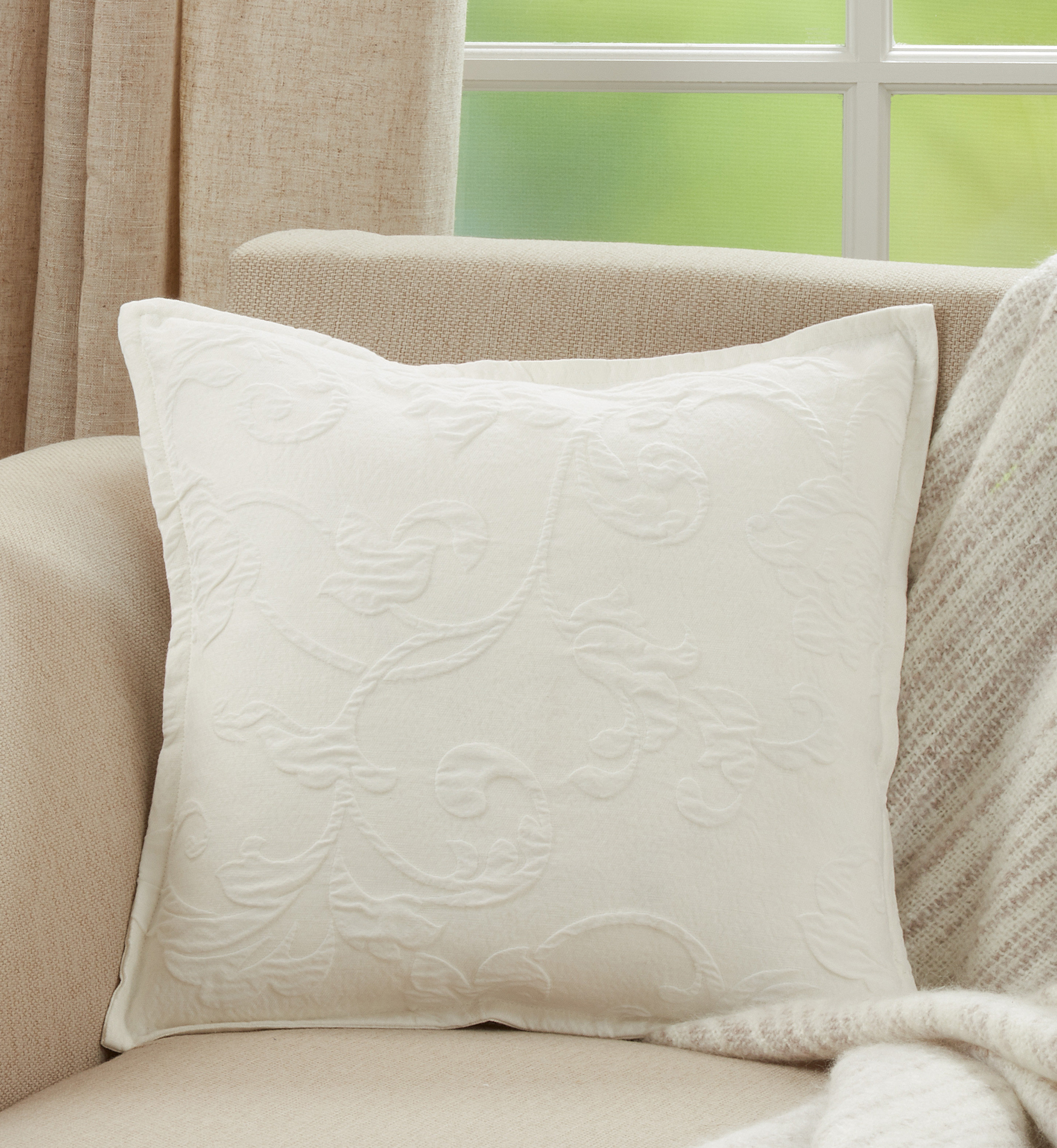Saro Invicta Square Pillow Cover & Insert | Wayfair