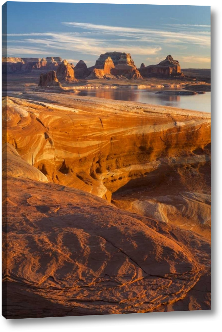 Union Rustic 'Use, Utah Weathering Pit Ridge at Lake Powell ...